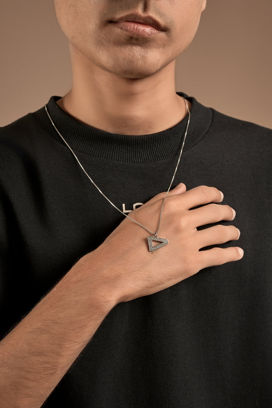 Uniforme oficial – LOUD